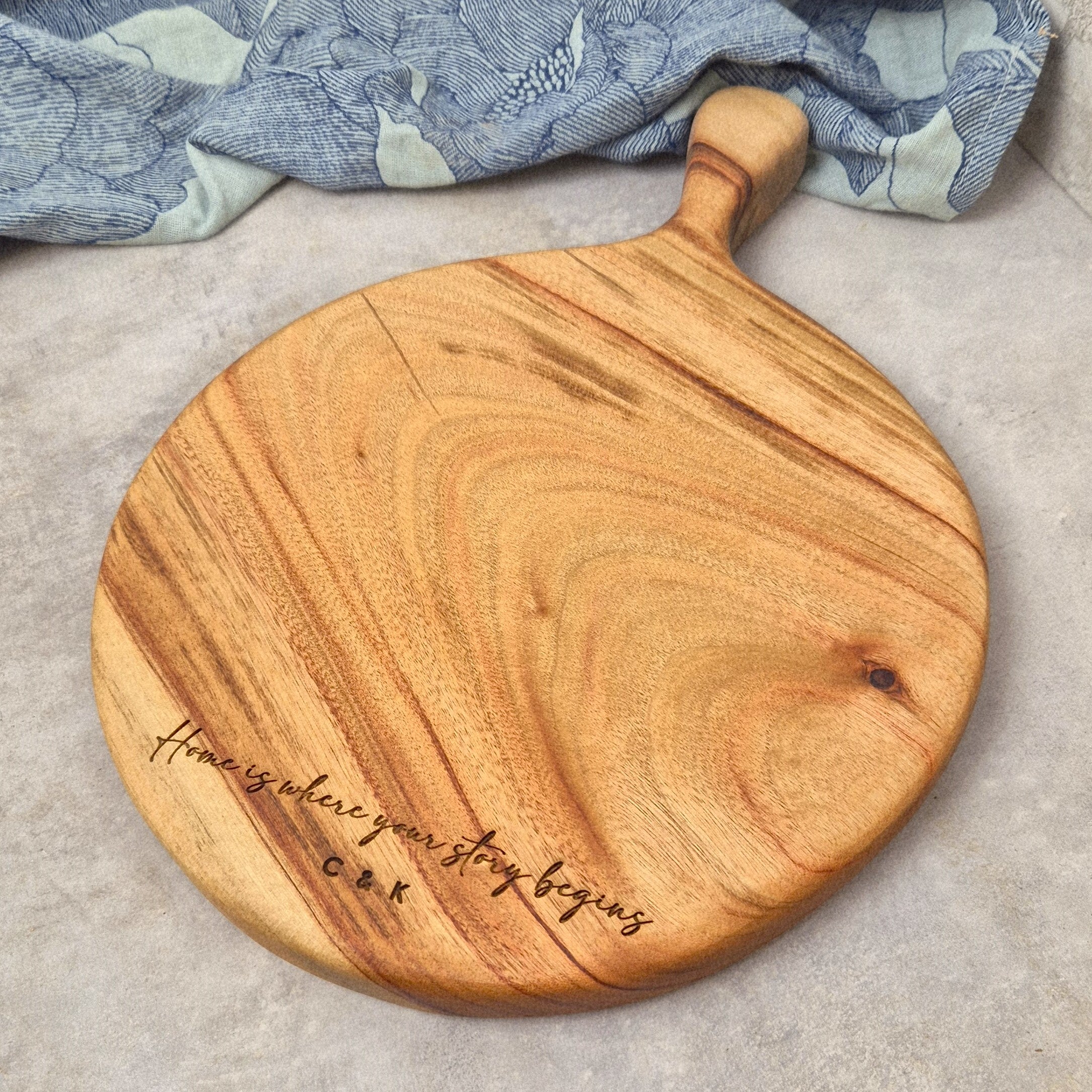 Small Round Paddle Board – Wildfire Engraving