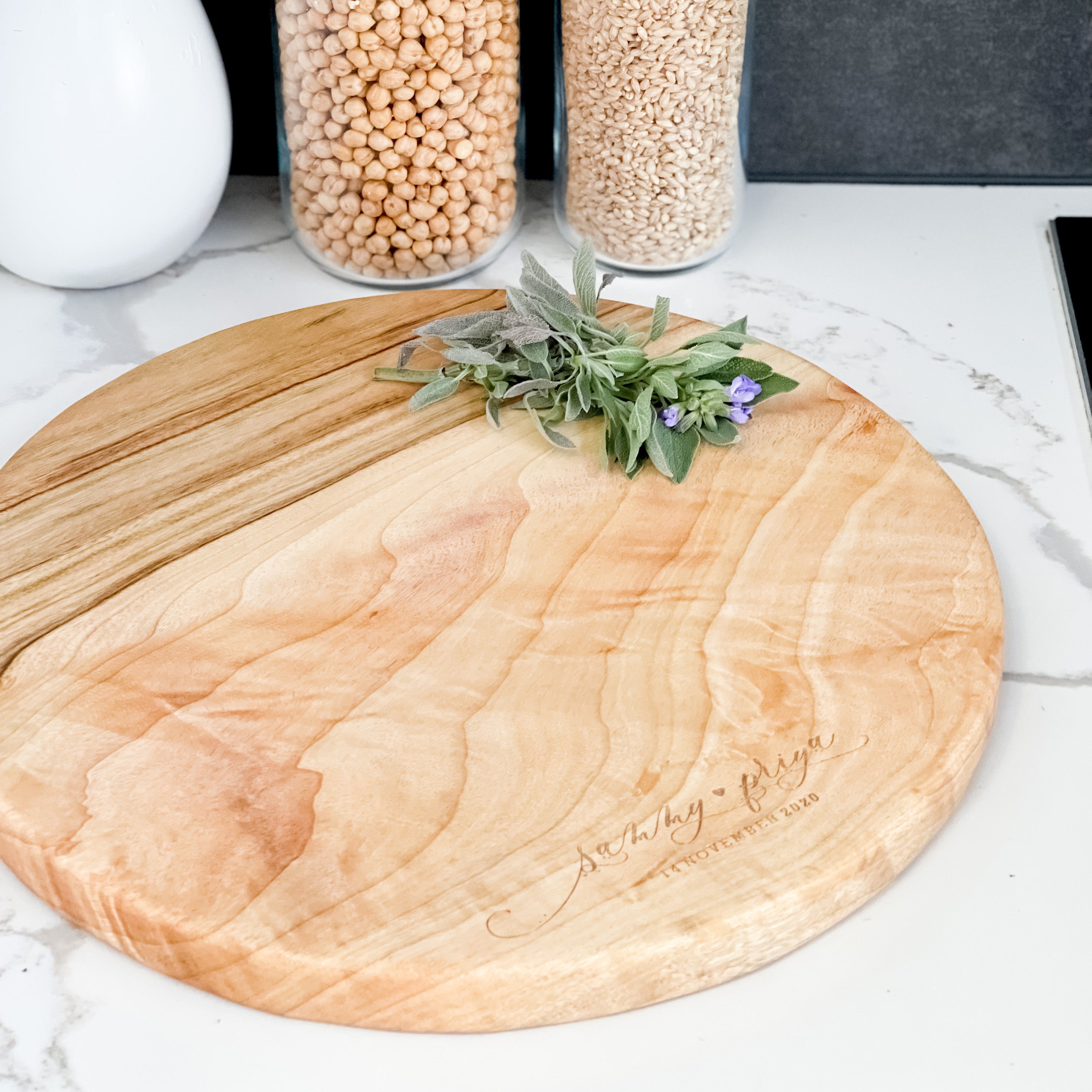 Round Cutting Board - Personalisable – Wildfire Engraving
